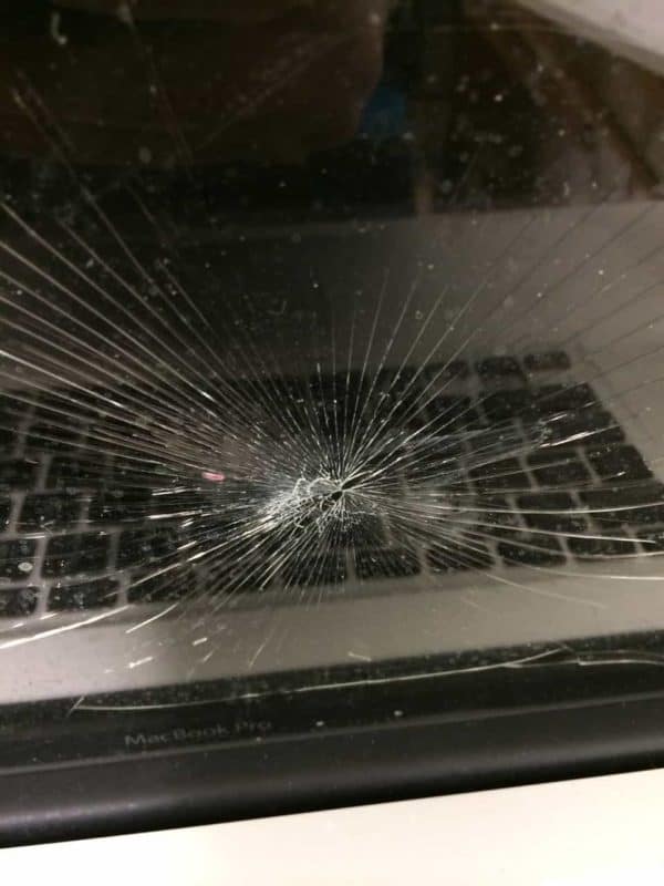 MacBook Pro Broken Screen Repair - Fast & Reliable Service